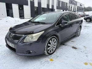 Pelēks Toyota Avensis 2009 Viļņa, ar dzinēja tilpumu 2.23 L un nobraukumu 268 tūkst. km par 3000 €, foto  vietnē AUTOMOTO.COM.LV