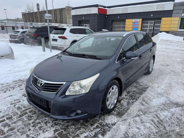 Pelēks Toyota Avensis 2009 Kauņa, ar dzinēja tilpumu 2.00 L un nobraukumu 147 tūkst. km par 3900 €, foto 3 vietnē AUTOMOTO.COM.LV