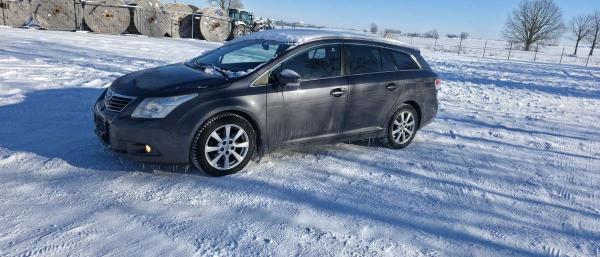 Grey Toyota Avensis 2009 in Marijampole, with an engine capacity of 1.60 L and mileage of 280 thousand km for 3100 €, photo 1 on AUTOMOTO.COM.LV