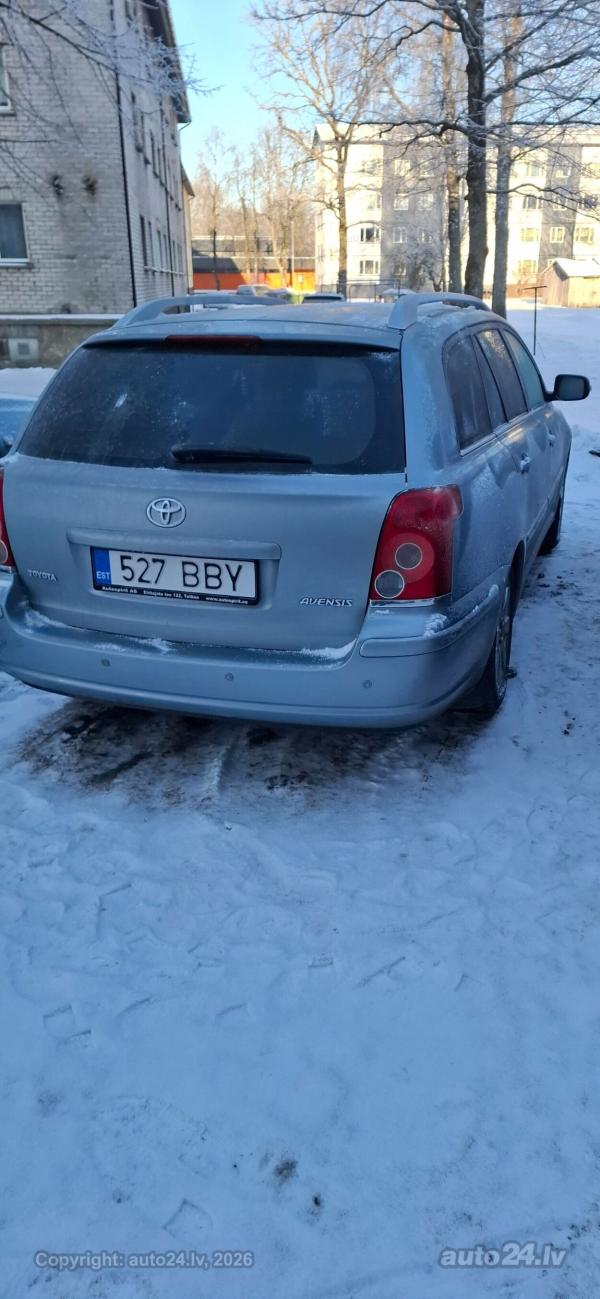 Pelēks Toyota Avensis 2009 Tallina, ar dzinēja tilpumu 1.80 L un nobraukumu 270 tūkst. km par 2300 €, foto 5 vietnē AUTOMOTO.COM.LV