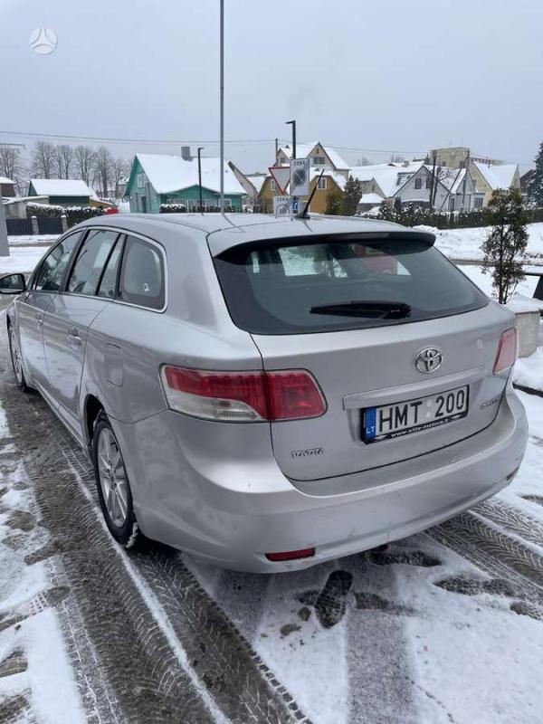 Grey Toyota Avensis 2009 in Alytus, with an engine capacity of 2.00 L and mileage of 450 thousand km for 1650 €, photo 7 on AUTOMOTO.COM.LV