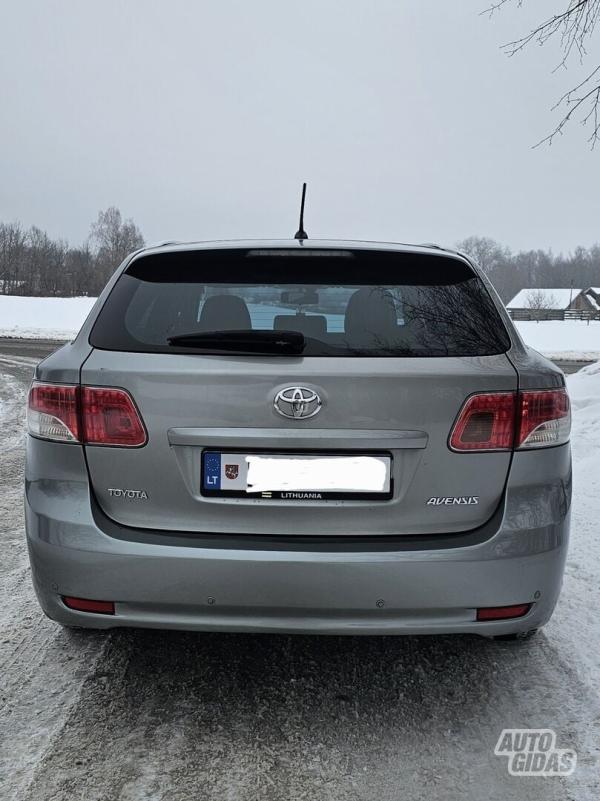 Grey Toyota Avensis 2009 in Trakai, with an engine capacity of 2.00 L and mileage of 342 thousand km for 3390 €, photo 7 on AUTOMOTO.COM.LV