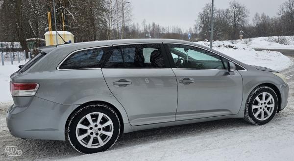 Grey Toyota Avensis 2009 in Trakai, with an engine capacity of 2.00 L and mileage of 342 thousand km for 3390 €, photo 9 on AUTOMOTO.COM.LV