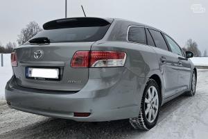 Grey Toyota Avensis 2009 in Trakai, with an engine capacity of 2.00 L and mileage of 342 thousand km for 3390 €, photo 12 on AUTOMOTO.COM.LV