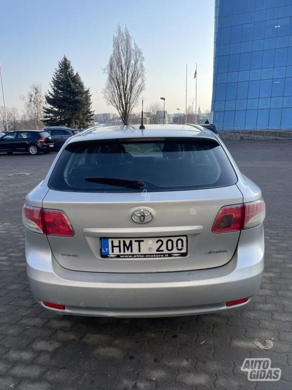 Pelēks Toyota Avensis 2009 Alīta, ar dzinēja tilpumu 2.00 L un nobraukumu 450 tūkst. km par 2500 €, foto 6 vietnē AUTOMOTO.COM.LV