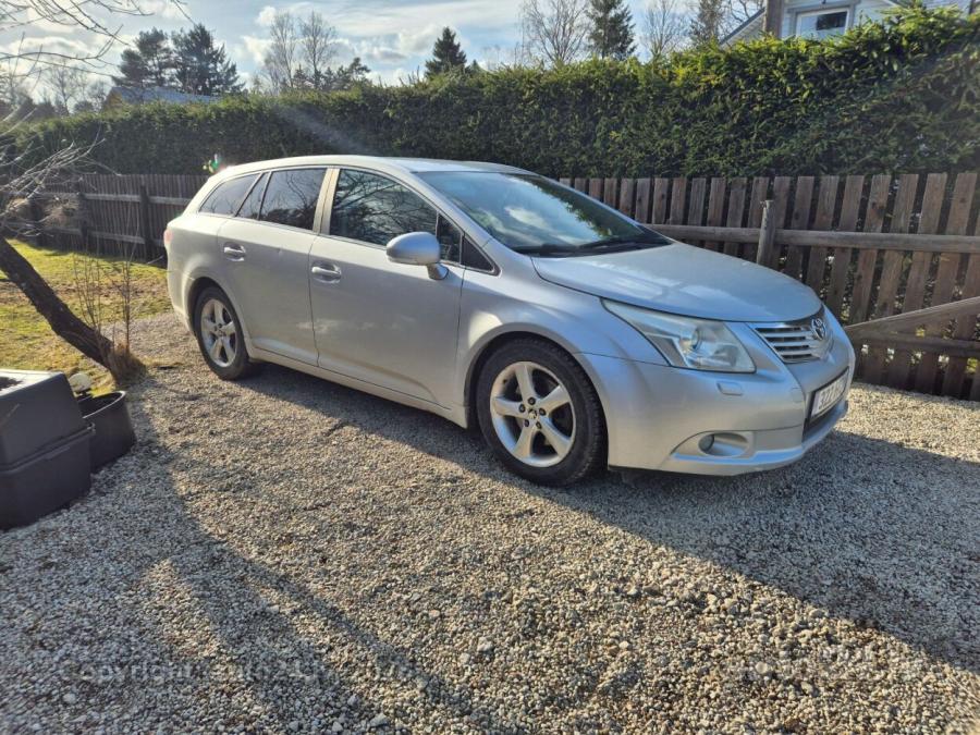 Grey Toyota Avensis 2009 in Tallinn, with an engine capacity of 2.20 L and mileage of 0 thousand km for 2800 €, photo 8 on AUTOMOTO.COM.LV