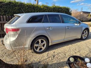 Grey Toyota Avensis 2009 in Tallinn, with an engine capacity of 2.20 L and mileage of 0 thousand km for 2800 €, photo 9 on AUTOMOTO.COM.LV
