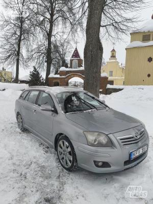 Grey Toyota Avensis 2009 in Kretinga, with an engine capacity of 2.00 L and mileage of 333 thousand km for 1600 €, photo 2 on AUTOMOTO.COM.LV