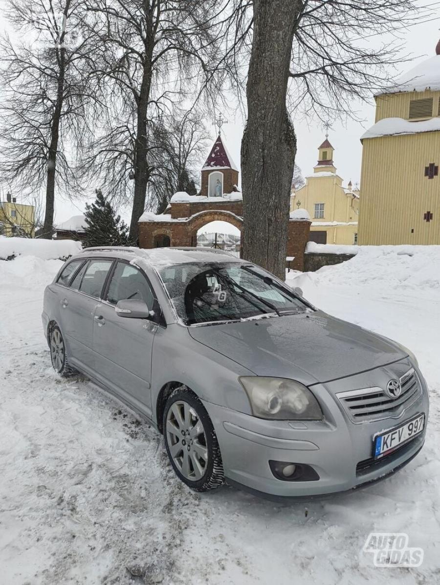 Grey Toyota Avensis 2009 in Kretinga, with an engine capacity of 2.00 L and mileage of 333 thousand km for 1600 €, photo 2 on AUTOMOTO.COM.LV