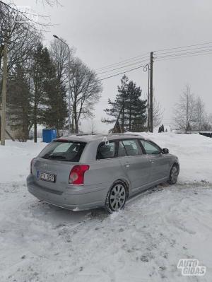 Grey Toyota Avensis 2009 in Kretinga, with an engine capacity of 2.00 L and mileage of 333 thousand km for 1600 €, photo 3 on AUTOMOTO.COM.LV