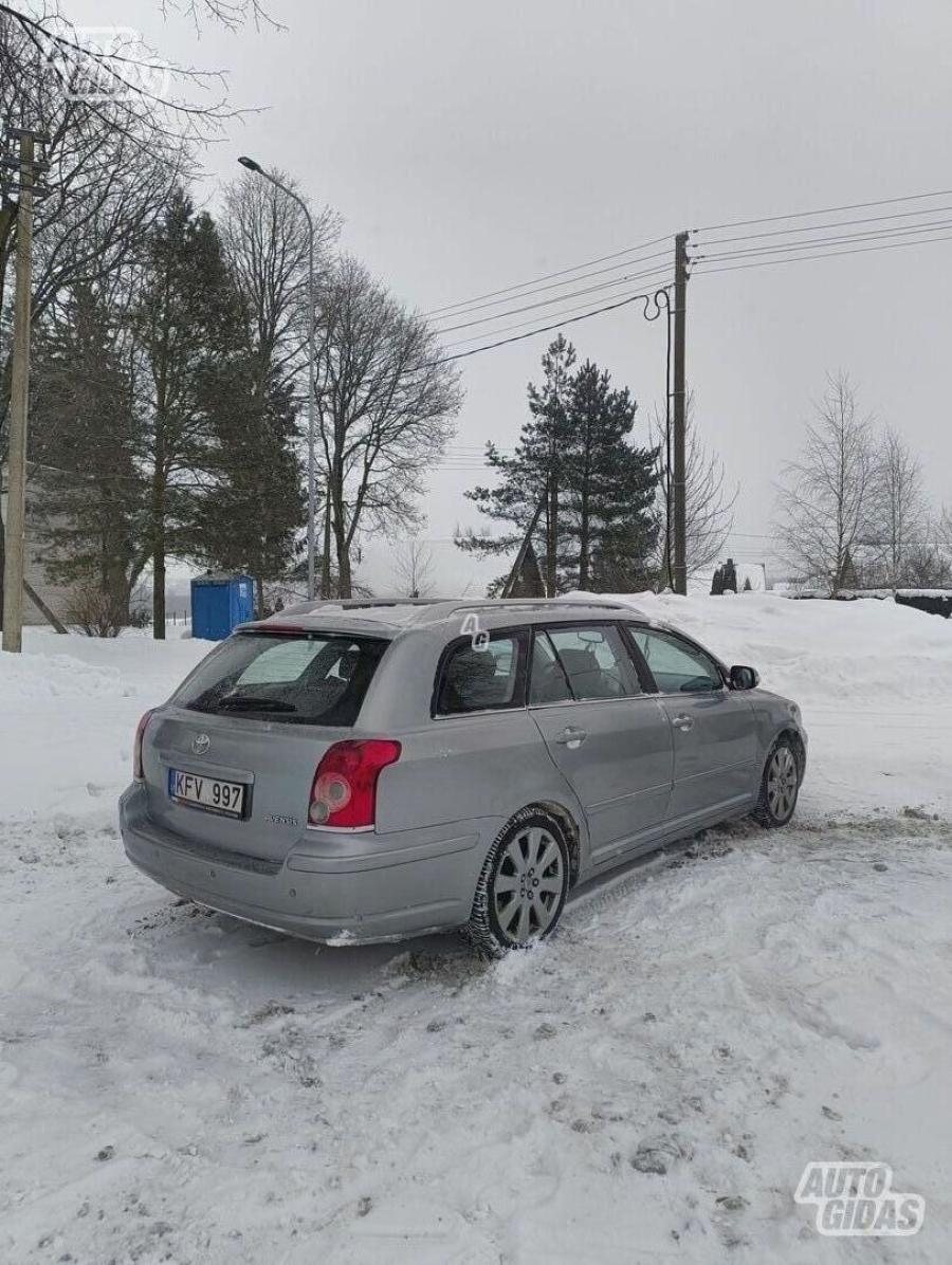 Grey Toyota Avensis 2009 in Kretinga, with an engine capacity of 2.00 L and mileage of 333 thousand km for 1600 €, photo 3 on AUTOMOTO.COM.LV