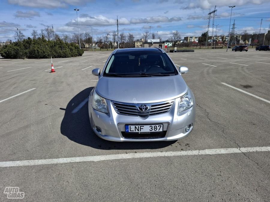 Pelēks Toyota Avensis 2009 Šauļi, ar dzinēja tilpumu 2.20 L un nobraukumu 335 tūkst. km par 3950 €, foto 15 vietnē AUTOMOTO.COM.LV