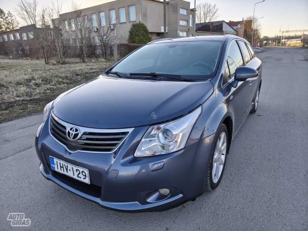 Grey Toyota Avensis 2009 in Siauliai, with an engine capacity of 2.20 L and mileage of 264 thousand km for 3690 €, photo 1 on AUTOMOTO.COM.LV