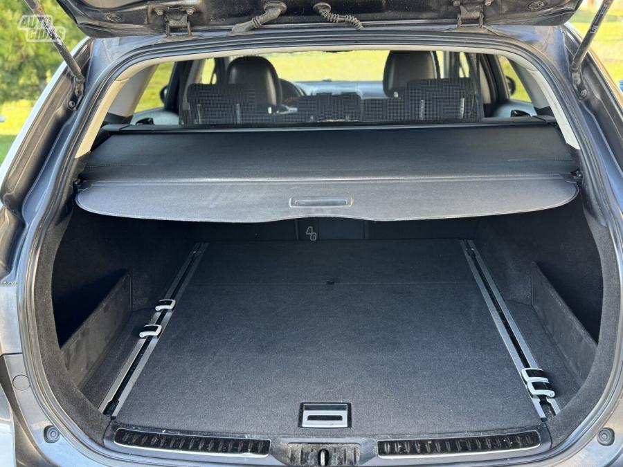 Pelēks Toyota Avensis 2009 Kauņa, ar dzinēja tilpumu 2.20 L un nobraukumu 280 tūkst. km par 3950 €, foto 13 vietnē AUTOMOTO.COM.LV