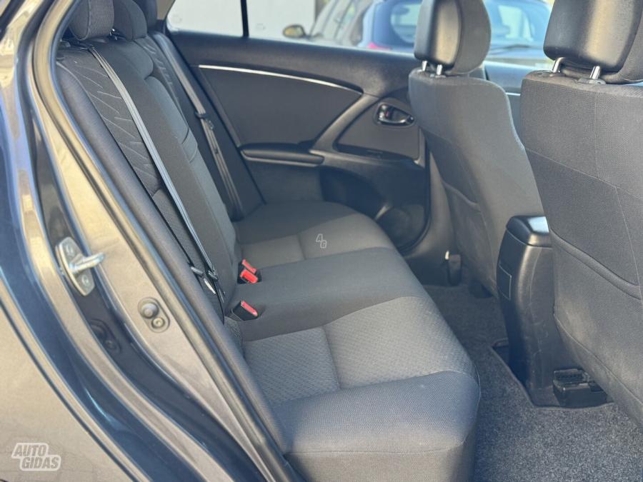 Pelēks Toyota Avensis 2009 Kauņa, ar dzinēja tilpumu 2.20 L un nobraukumu 280 tūkst. km par 3950 €, foto 17 vietnē AUTOMOTO.COM.LV