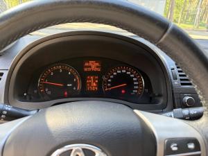 Серый Тойота Авенсис 2009 в Алитус, объемом двигателя 2.00 л и пробегом 318 тыс. км за 3300 €, фото 13 на AUTOMOTO.COM.LV