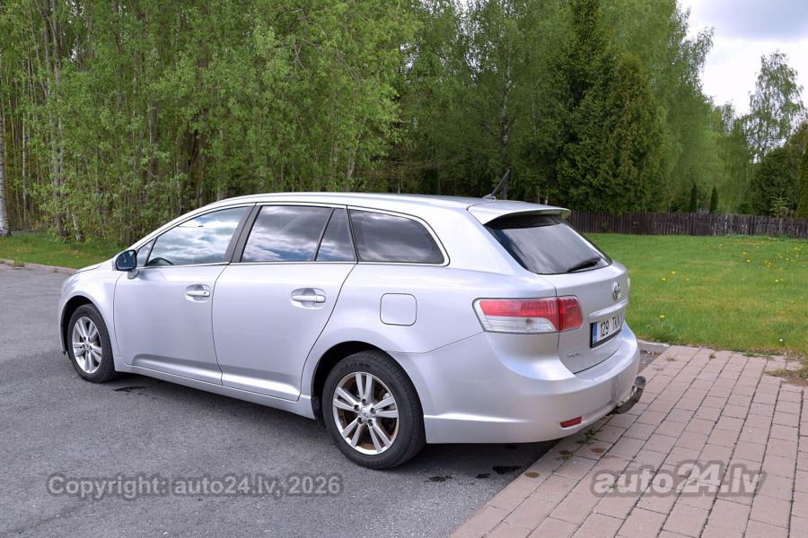 Серый Тойота Авенсис 2009 в Тарту, объемом двигателя 2.00 л и пробегом 336 тыс. км за 3990 €, фото 7 на AUTOMOTO.COM.LV