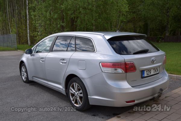 Pelēks Toyota Avensis 2009 Tartu, ar dzinēja tilpumu 2.00 L un nobraukumu 336 tūkst. km par 3990 €, foto 7 vietnē AUTOMOTO.COM.LV