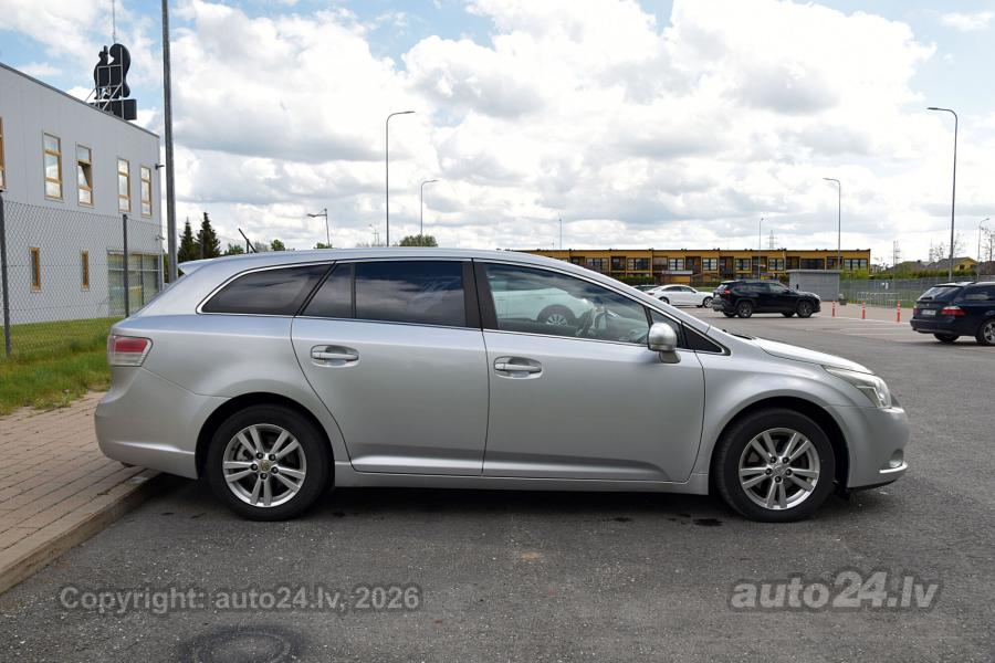 Серый Тойота Авенсис 2009 в Тарту, объемом двигателя 2.00 л и пробегом 336 тыс. км за 3990 €, фото 11 на AUTOMOTO.COM.LV