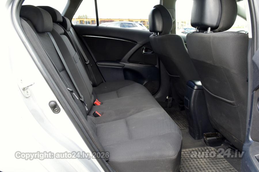 Серый Тойота Авенсис 2009 в Тарту, объемом двигателя 2.00 л и пробегом 336 тыс. км за 3990 €, фото 18 на AUTOMOTO.COM.LV