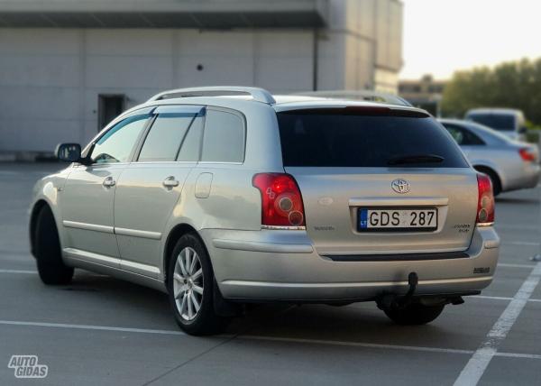 Pelēks Toyota Avensis 2009 Viļņa, ar dzinēja tilpumu 2.20 L un nobraukumu 300 tūkst. km par 2250 €, foto 3 vietnē AUTOMOTO.COM.LV