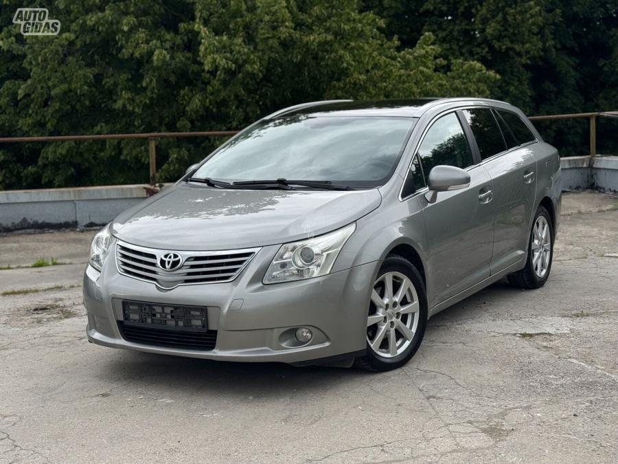 Серый Тойота Авенсис 2009 в Вильнюс, объемом двигателя 2.00 л и пробегом 291 тыс. км за 3900 €, фото 1 на AUTOMOTO.COM.LV