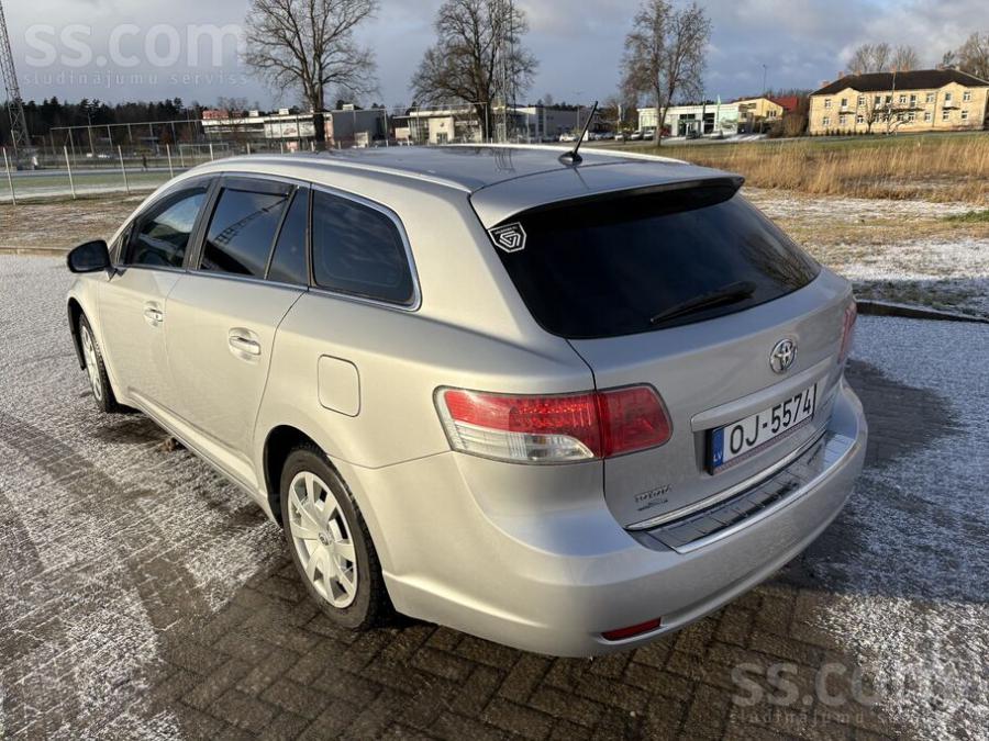 Серый Тойота Авенсис 2009 в Валмиера, объемом двигателя 2.00 л и пробегом 274 тыс. км за 3400 €, фото 9 на AUTOMOTO.COM.LV