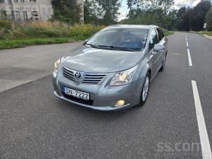 Серый Тойота Авенсис 2009 в Даугавпилс, объемом двигателя 2.00 л и пробегом 0 тыс. км за 2999 €, фото 1 на AUTOMOTO.COM.LV
