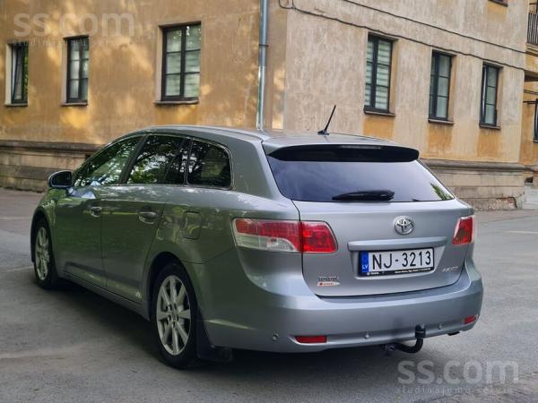 Серый Тойота Авенсис 2009 в Рига, объемом двигателя 2.00 л и пробегом 247 тыс. км за 3400 €, фото 2 на AUTOMOTO.COM.LV