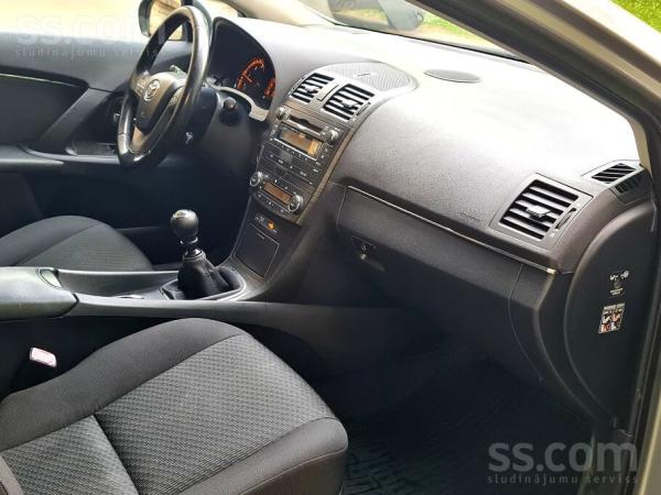 Серый Тойота Авенсис 2009 в Рига, объемом двигателя 2.00 л и пробегом 247 тыс. км за 3400 €, фото 5 на AUTOMOTO.COM.LV