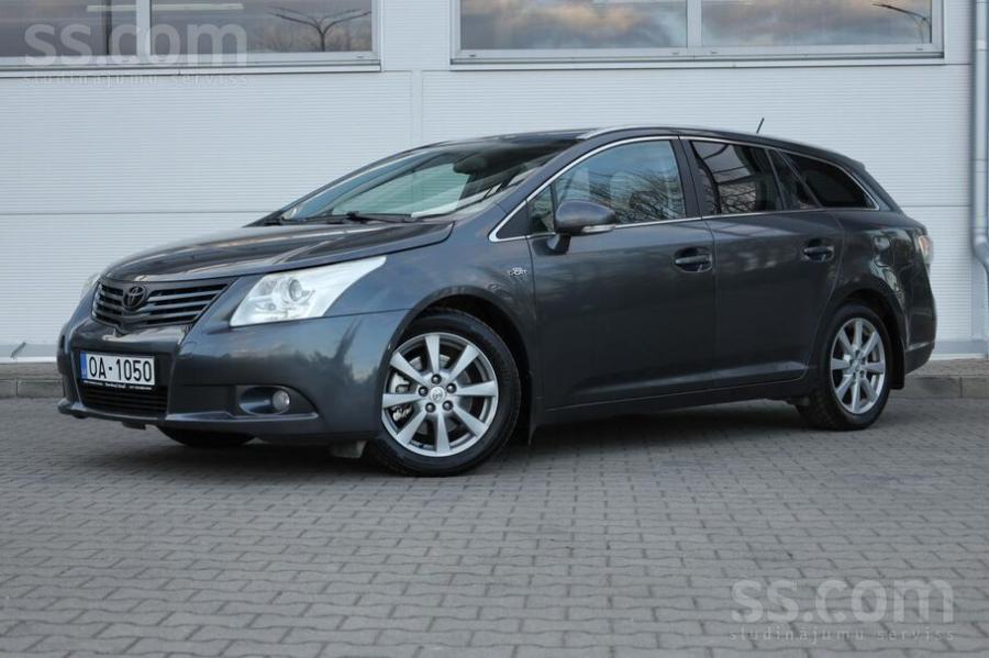 Grey Toyota Avensis 2009 in Riga, with an engine capacity of 2.20 L and mileage of 0 thousand km for 3495 €, photo 1 on AUTOMOTO.COM.LV