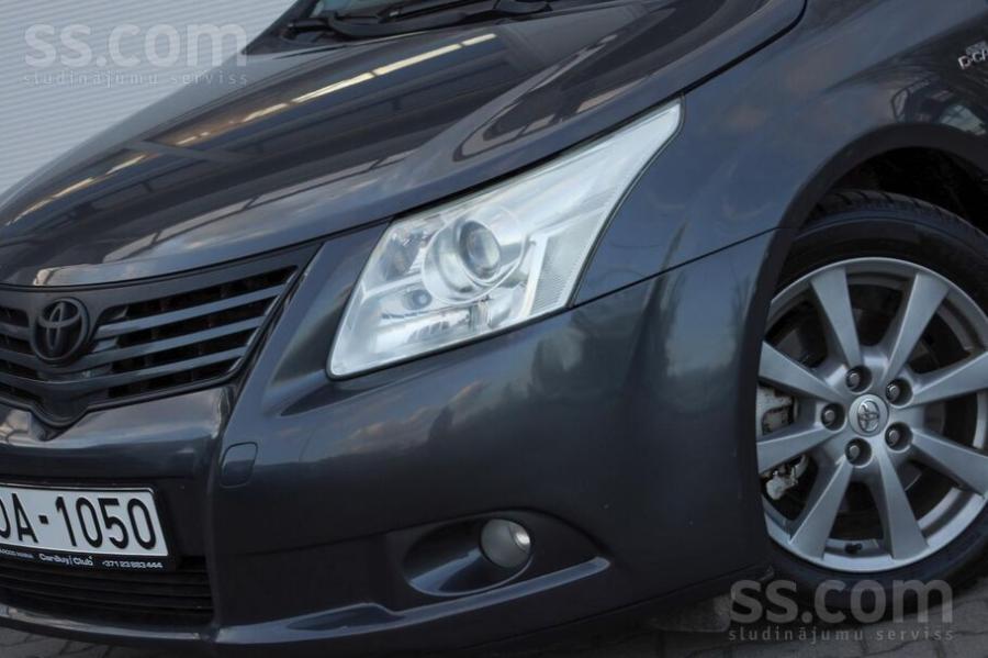 Grey Toyota Avensis 2009 in Riga, with an engine capacity of 2.20 L and mileage of 0 thousand km for 3495 €, photo 3 on AUTOMOTO.COM.LV