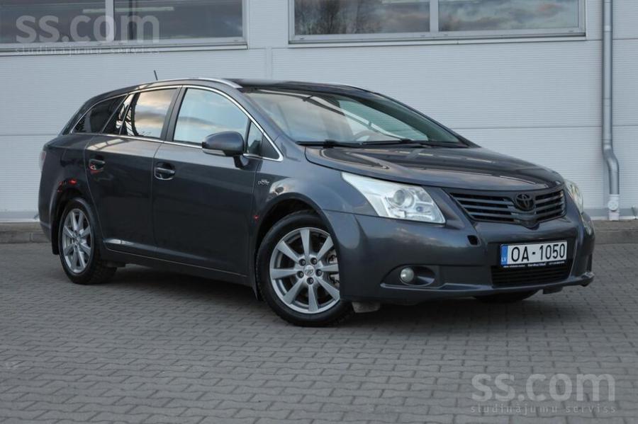 Grey Toyota Avensis 2009 in Riga, with an engine capacity of 2.20 L and mileage of 0 thousand km for 3495 €, photo 5 on AUTOMOTO.COM.LV