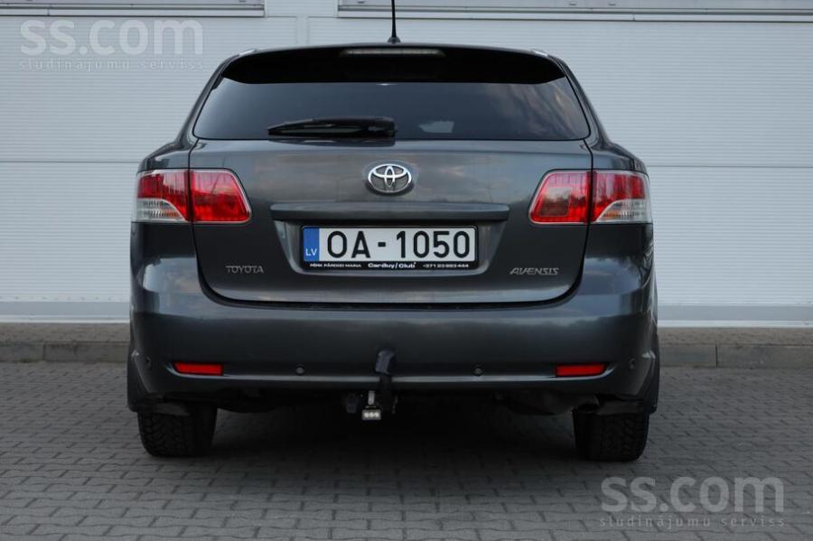 Grey Toyota Avensis 2009 in Riga, with an engine capacity of 2.20 L and mileage of 0 thousand km for 3495 €, photo 7 on AUTOMOTO.COM.LV