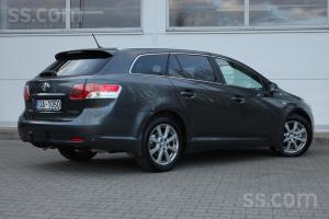Grey Toyota Avensis 2009 in Riga, with an engine capacity of 2.20 L and mileage of 0 thousand km for 3495 €, photo 8 on AUTOMOTO.COM.LV