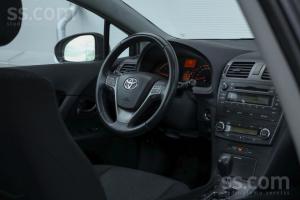 Grey Toyota Avensis 2009 in Riga, with an engine capacity of 2.20 L and mileage of 0 thousand km for 3495 €, photo 21 on AUTOMOTO.COM.LV