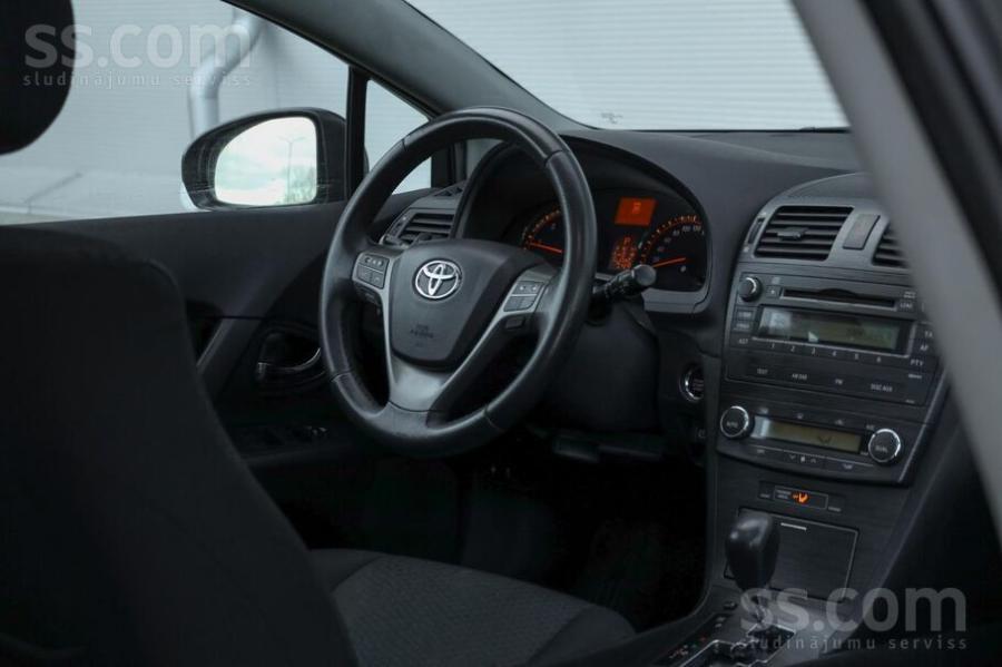 Grey Toyota Avensis 2009 in Riga, with an engine capacity of 2.20 L and mileage of 0 thousand km for 3495 €, photo 21 on AUTOMOTO.COM.LV