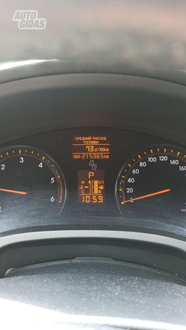 Pelēks Toyota Avensis 2009 Viļņa, ar dzinēja tilpumu 2.20 L un nobraukumu 217 tūkst. km par 4200 €, foto 7 vietnē AUTOMOTO.COM.LV