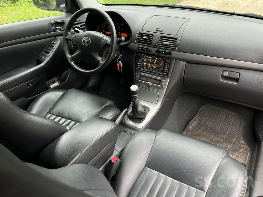Pelēks Toyota Avensis 2009 Rīga, ar dzinēja tilpumu 2.20 L un nobraukumu 452 tūkst. km par 2490 €, foto 9 vietnē AUTOMOTO.COM.LV