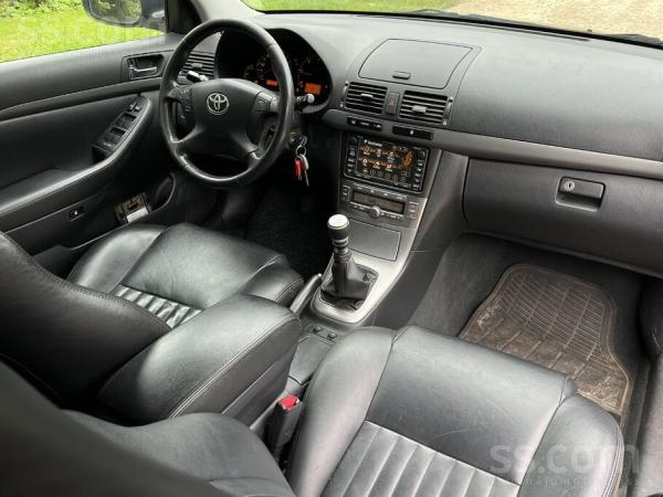 Pelēks Toyota Avensis 2009 Rīga, ar dzinēja tilpumu 2.20 L un nobraukumu 452 tūkst. km par 2490 €, foto 9 vietnē AUTOMOTO.COM.LV