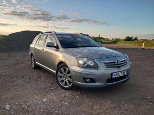 Grey Toyota Avensis 2009 in Vilnius, with an engine capacity of 2.00 L and mileage of 347 thousand km for 2400 €, photo  on AUTOMOTO.COM.LV