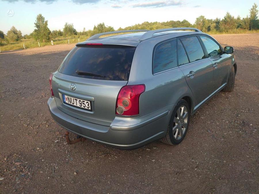Grey Toyota Avensis 2009 in Vilnius, with an engine capacity of 2.00 L and mileage of 347 thousand km for 2400 €, photo 5 on AUTOMOTO.COM.LV