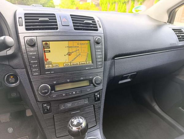 Grey Toyota Avensis 2009 in Vilnius, with an engine capacity of 2.23 L and mileage of 245 thousand km for 4200 €, photo 6 on AUTOMOTO.COM.LV