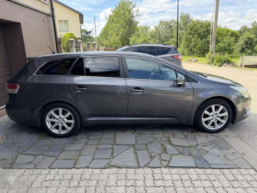 Серый Тойота Авенсис 2009 в Алитус, объемом двигателя 2.00 л и пробегом 252 тыс. км за 4850 €, фото 11 на AUTOMOTO.COM.LV