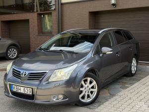 Grey Toyota Avensis 2009 in Alytus, with an engine capacity of 2.00 L and mileage of 252 thousand km for 4850 €, photo  on AUTOMOTO.COM.LV