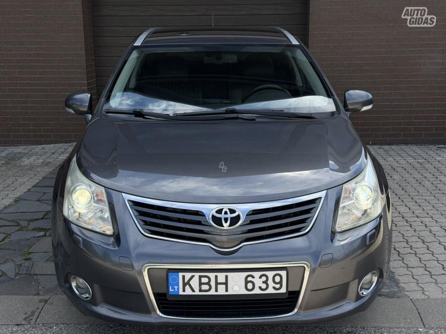 Grey Toyota Avensis 2009 in Alytus, with an engine capacity of 2.00 L and mileage of 252 thousand km for 4850 €, photo 7 on AUTOMOTO.COM.LV