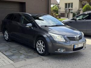 Grey Toyota Avensis 2009 in Alytus, with an engine capacity of 2.00 L and mileage of 252 thousand km for 4850 €, photo 8 on AUTOMOTO.COM.LV