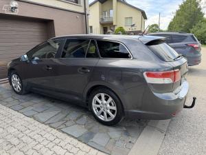 Grey Toyota Avensis 2009 in Alytus, with an engine capacity of 2.00 L and mileage of 252 thousand km for 4850 €, photo 18 on AUTOMOTO.COM.LV
