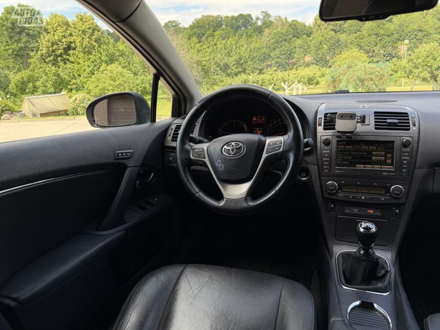 Grey Toyota Avensis 2009 in Alytus, with an engine capacity of 2.00 L and mileage of 252 thousand km for 4850 €, photo 24 on AUTOMOTO.COM.LV