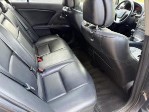 Grey Toyota Avensis 2009 in Alytus, with an engine capacity of 2.00 L and mileage of 252 thousand km for 4850 €, photo 27 on AUTOMOTO.COM.LV